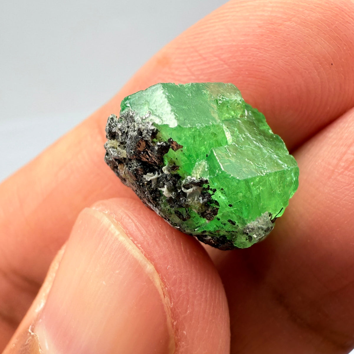 Tsavorite Crystal on Matrix, 18.60ct, Merelani, Tanzania, Untreated Un ...