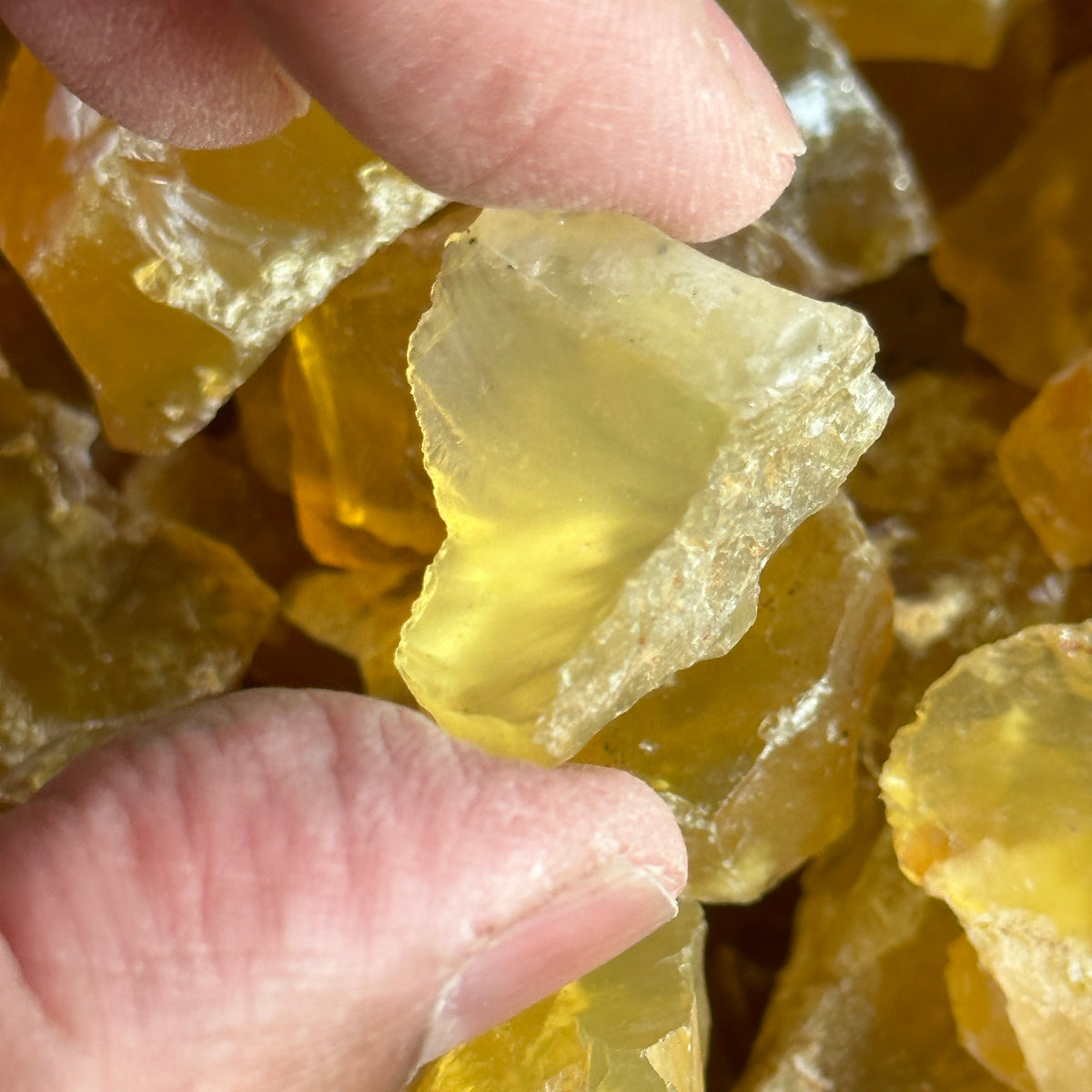 Opal, Tanzania, transparent to translucent, small sizes, per PIECE ...